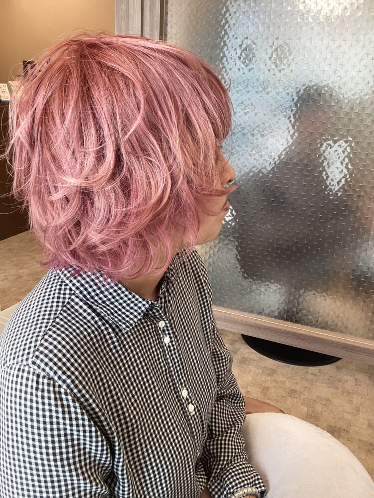 夏のビビっトなピンクカラー！！ | 自然派コスメ&髪質改善美容室 福岡市東区箱崎のFlan hair